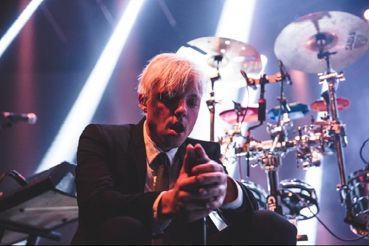 Robert DeLong Tour Dates, Concert Tickets, & Live Streams