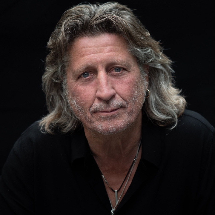 Phil Beer's Instagram, Twitter & Facebook on IDCrawl