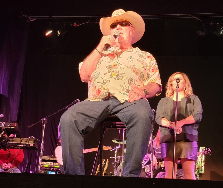 Johnny Lee Singer