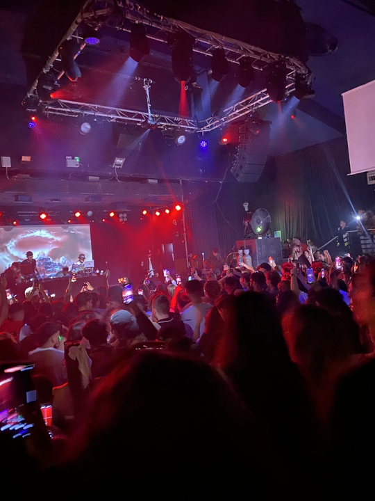 Cris mj tour | Portugalessence.com