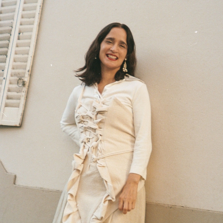 Biquini Julieta Venegas Spanish Ocean Drive 6/06,Nadine Velazquez,Jade