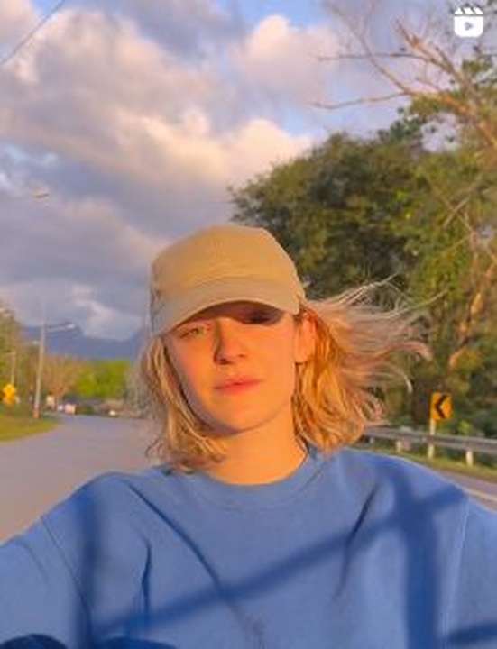 Pommelien Thijs Concerts & Live Tour Dates: 2025-2026 Tickets | Bandsintown