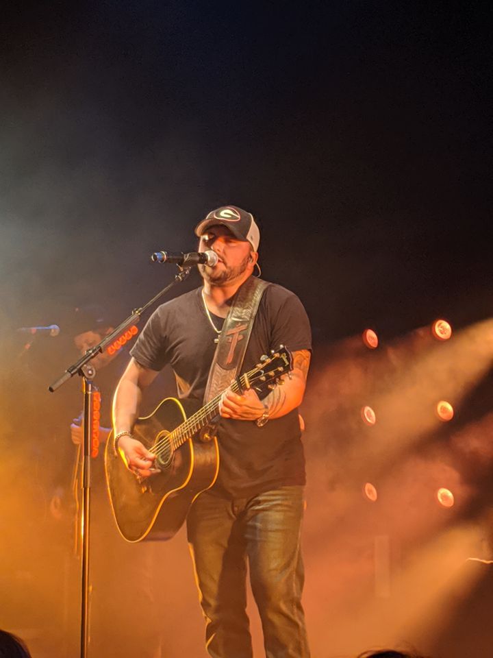 Tyler Farr Band Tyler Farr Cancels Joint Tour, Undergoes Surgery
