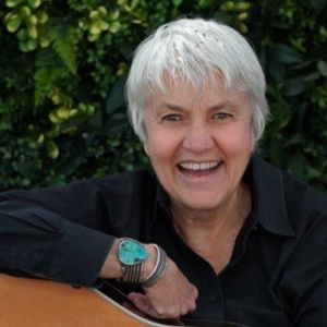 Cris Williamson Tour Dates, Concert Tickets, & Live Streams