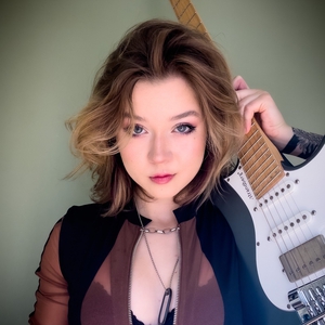 Erin Coburn Concerts & Live Tour Dates: 2023-2024 Tickets | Bandsintown