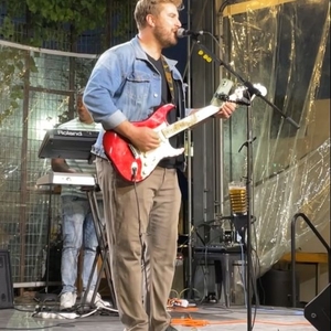 Zach Carney Music Fredericksburg Tickets, Firefly Luxury RV & Tiny Home ...