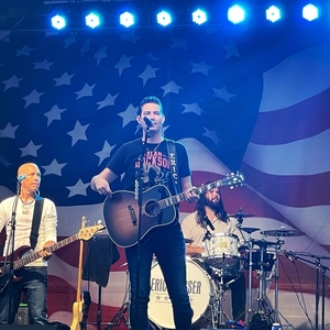 Eric ChesserTinley Park チケット, Tinley Park Metra Station Parking Lot2024 ...