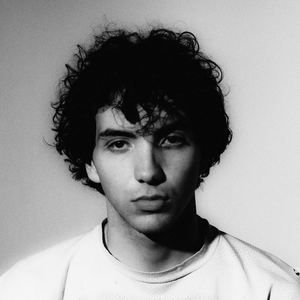 Henry Verus Concerts & Live Tour Dates: 2025-2026 Tickets | Bandsintown