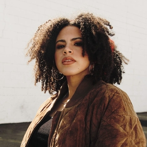 Julie Williams Concerts & Live Tour Dates: 2025-2026 Tickets | Bandsintown